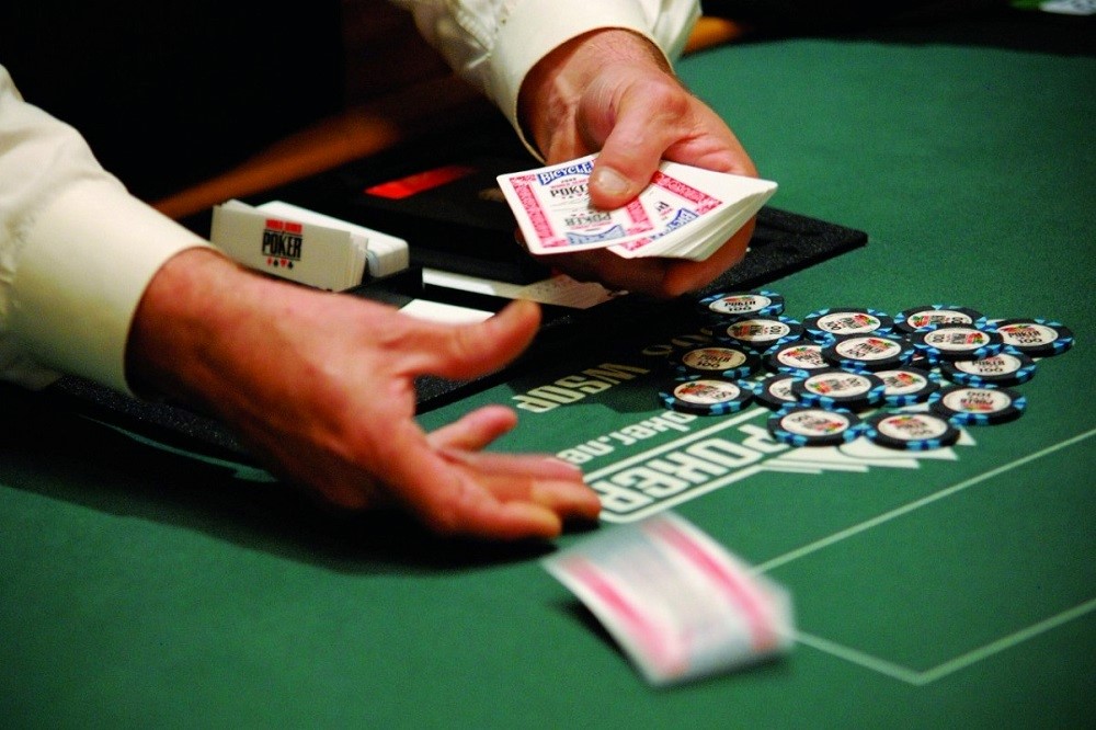 Les qualités indispensables pour faire un bon croupier – Les clubs de ...
