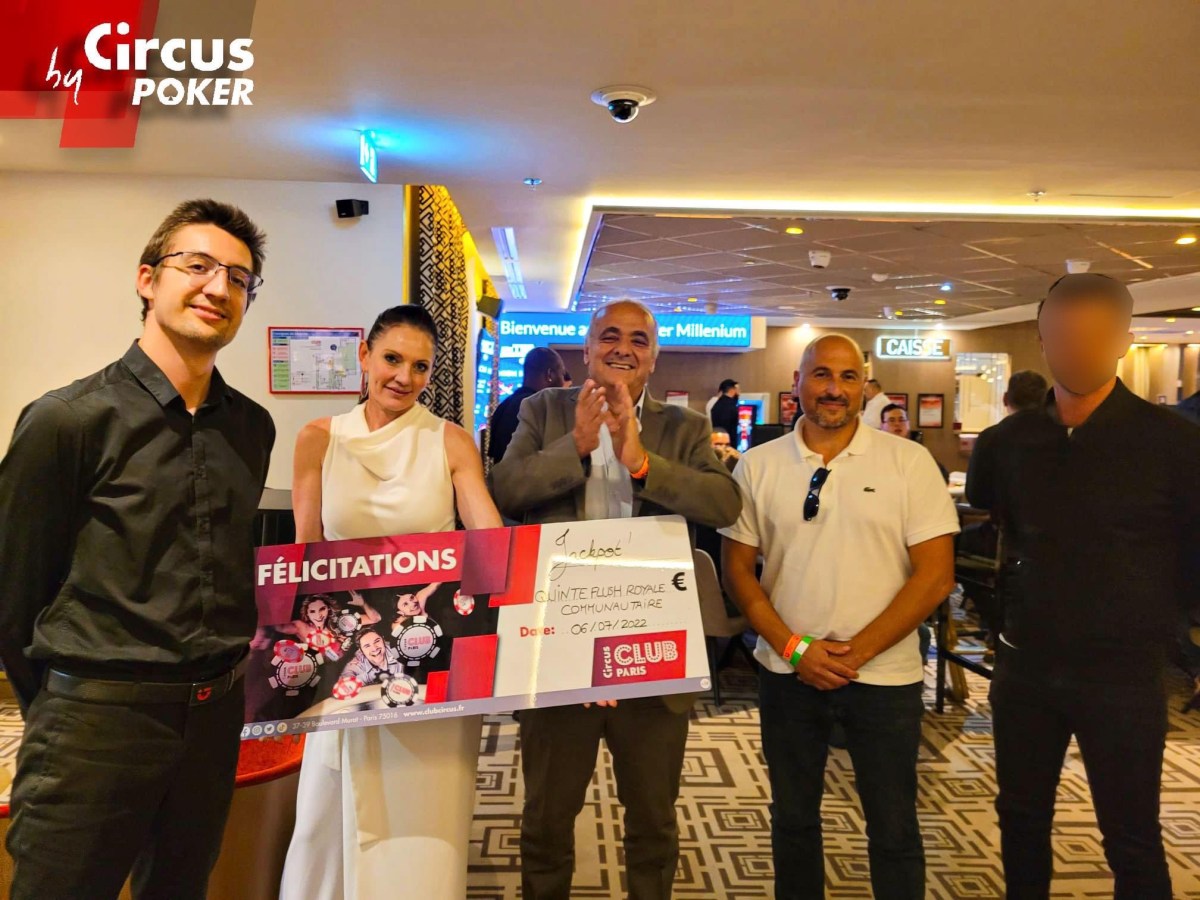 Ultimate Poker : une quinte flush royale communautaire au Club Circus ...